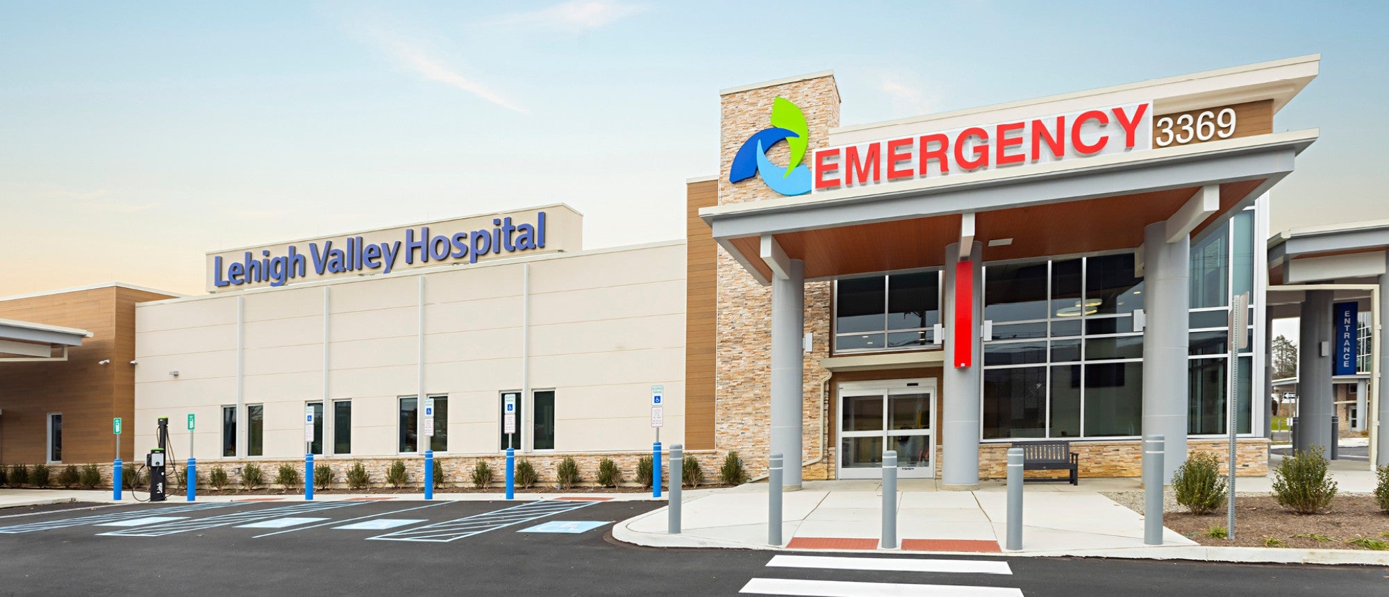 Emergency Room at Lehigh Valley Hospital–Macungie | Lehigh Valley ...