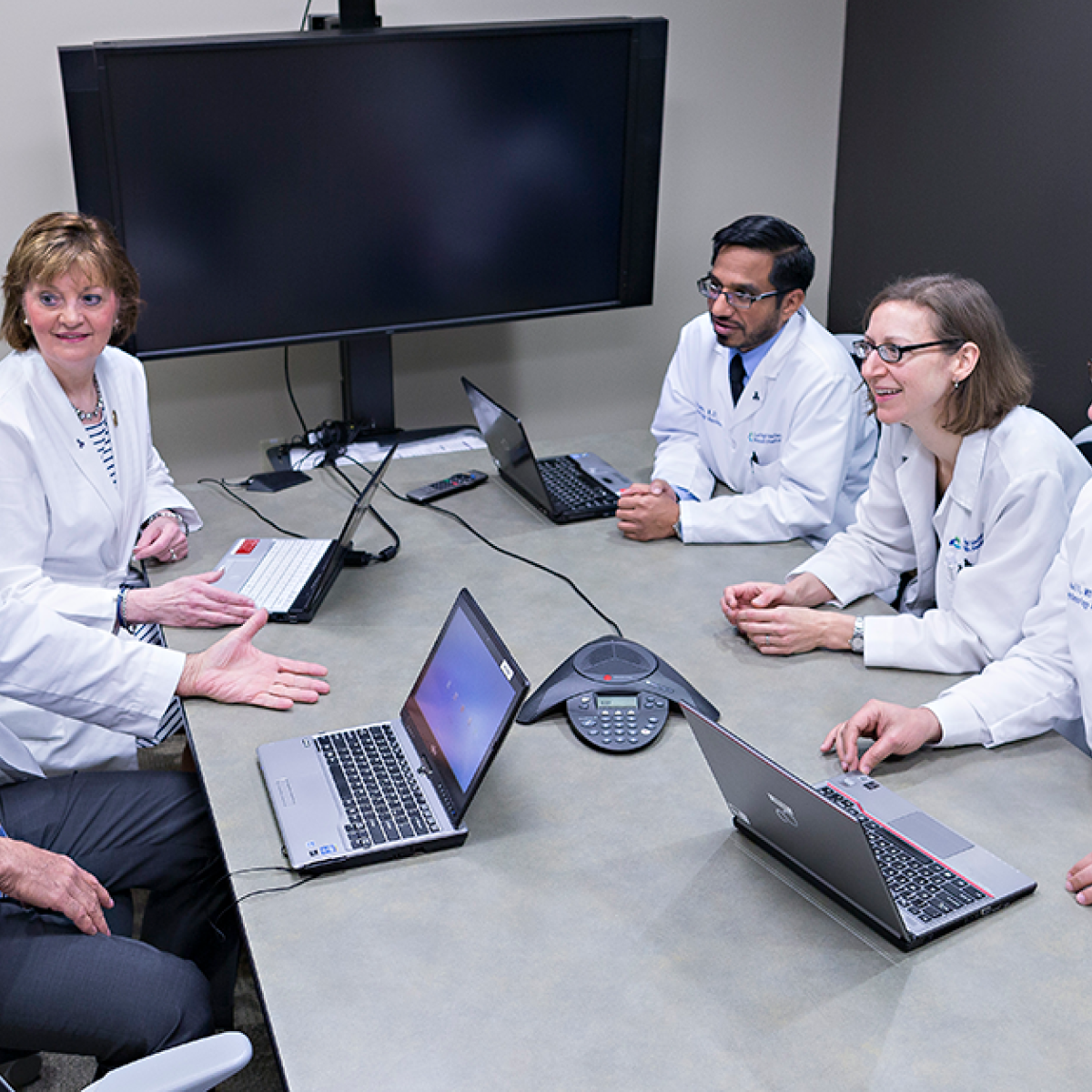 Multidisciplinary Cancer Clinics